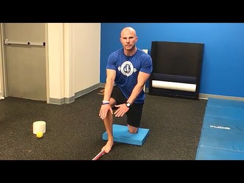 The Half-Kneeling Dorsiflexion Range of Motion Screen - YouTube