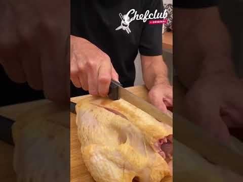 The World's Crispiest BBQ Chickenl-up! Hot water on chicken skin =cipiest chicken ever e #foryou