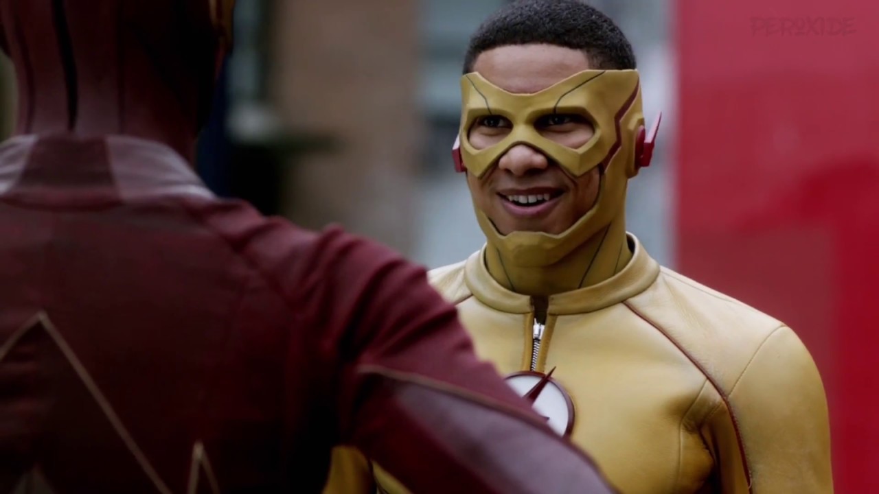 The Flash vs Kid Flash | 3x12 - YouTube