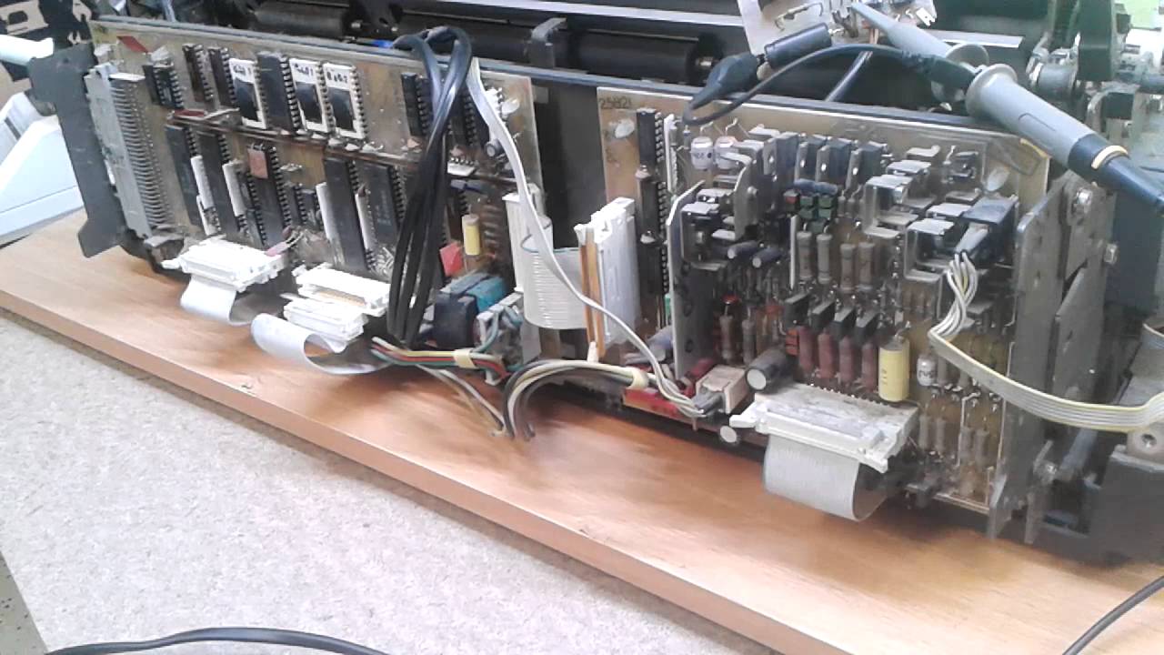 Robotron Electronic Typewriter - Part 2 - Electronics - YouTube