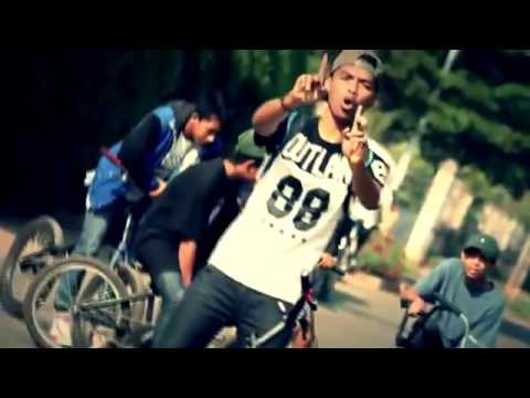 Mr Sayda    Ia Io Eo Io 2016  by RIVO