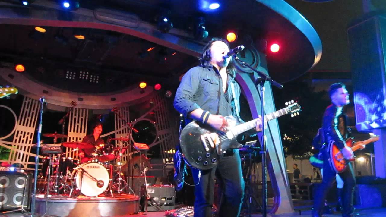 Walter Ino/Tomasina - YouTube