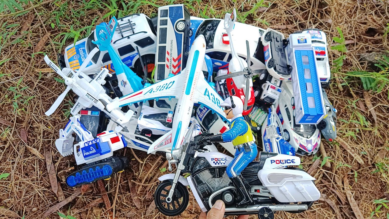 Mencari mobil patroli polisi, mobil polisi militer, polisi patwal ...