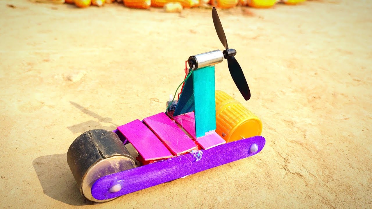 a propeller toy car 🚗 || amazing new car toy || easy diy projects - YouTube