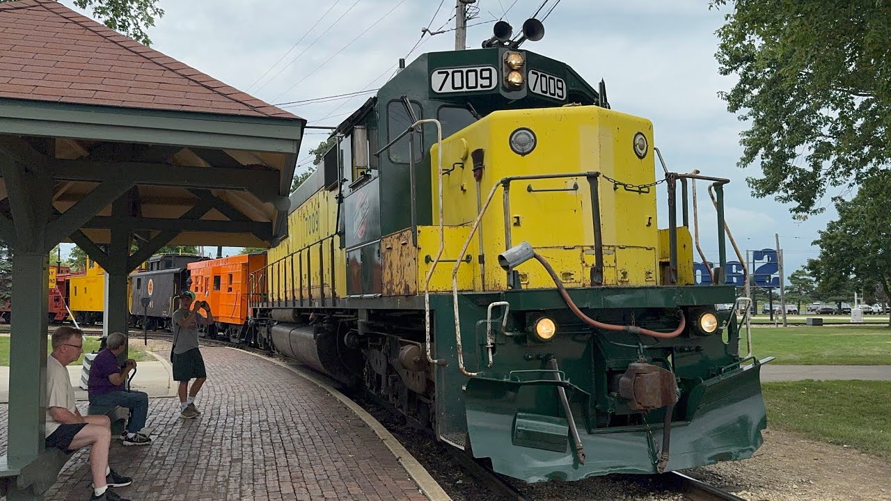 CNW 7009 SD50 leads the IRM Caboose train in Union Illinois at the ...