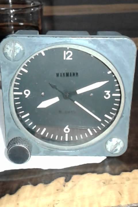WAKMANN aircraft's clock - YouTube