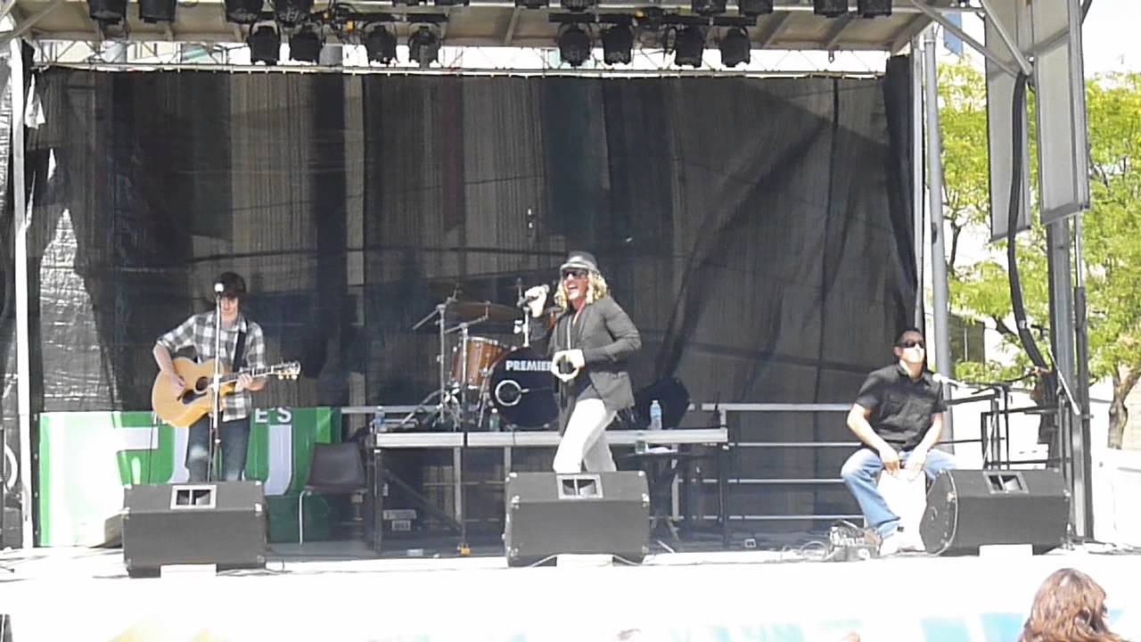 Stephen Salyers Poage Landing days Concert 2012 - YouTube