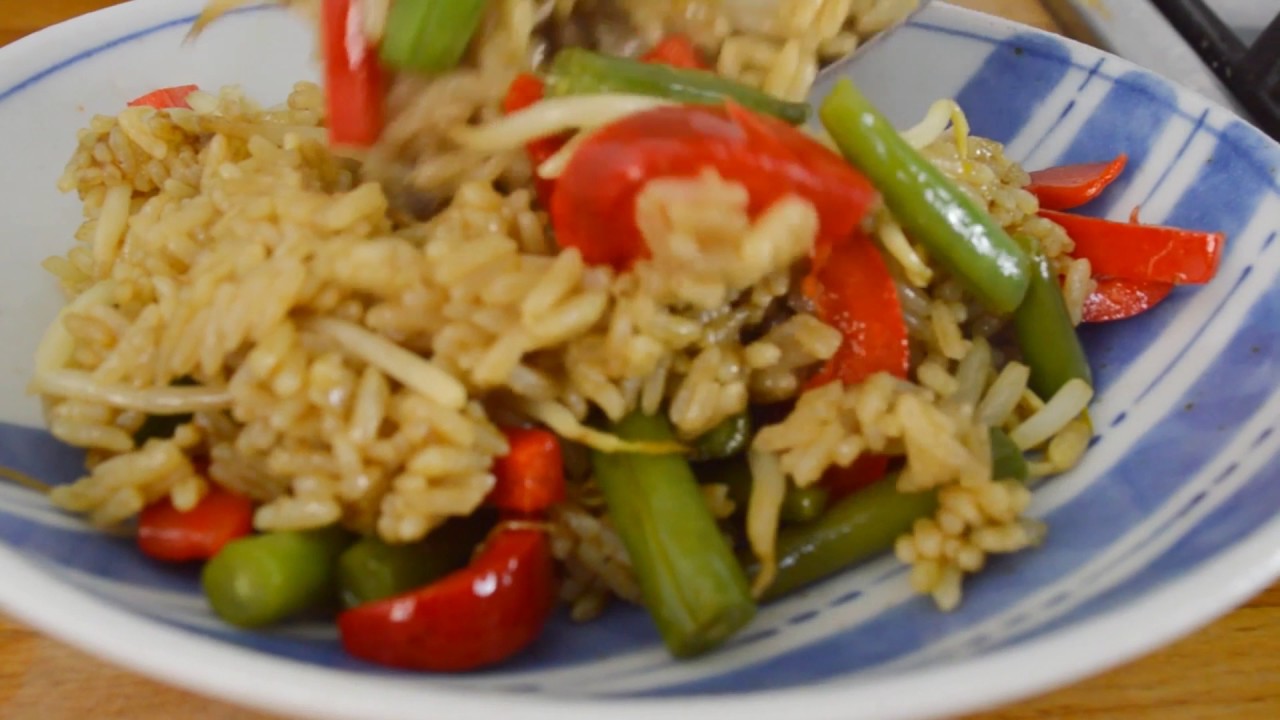 How To Make A Veggie Thai Fried Rice - Blue Dragon x The Dumpling ...