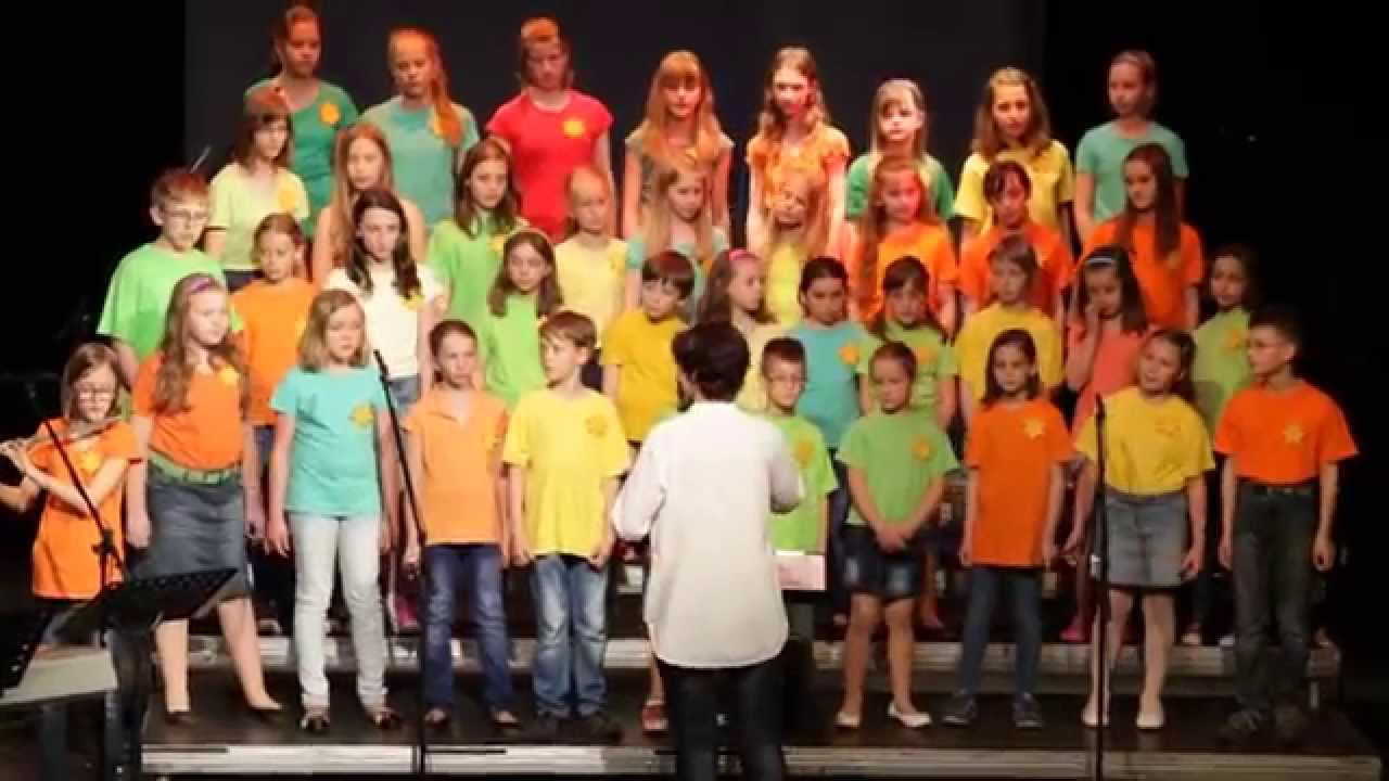 Sbor Slunko - vystoupení 19.5.2015 - YouTube