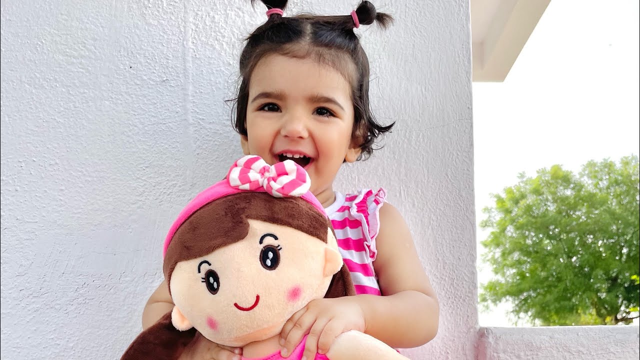 Coco ko pathaan song sun na hai ☺️ - YouTube