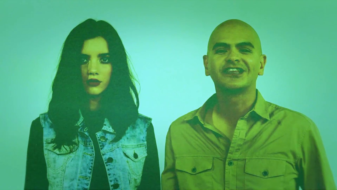 Rafo Raez y los Paranoias - Siglo 21 - Videoclip Oficial - YouTube