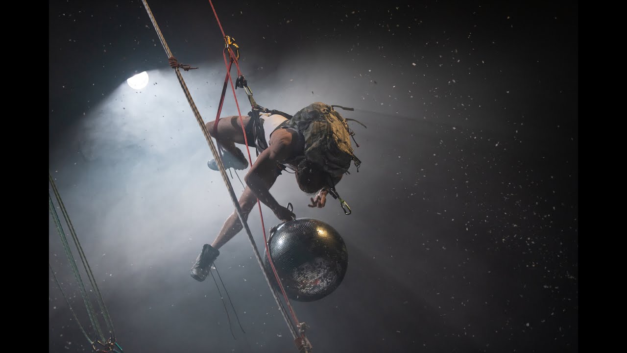 WHITE OUT - TRAILER - YouTube