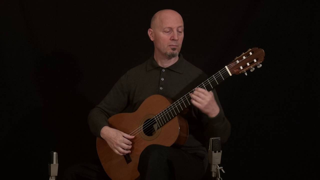 Nicholas Petrou - Bagatelle No. 4 - William Walton - YouTube