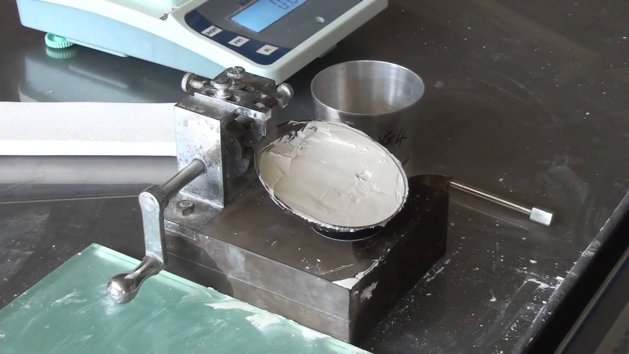 Liquid limit test (Casagrande) - YouTube