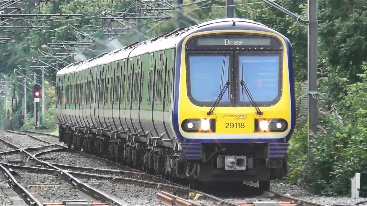 Irish Rail 29000 Class Commuter Train 29118 - Clontarf Road Station ...