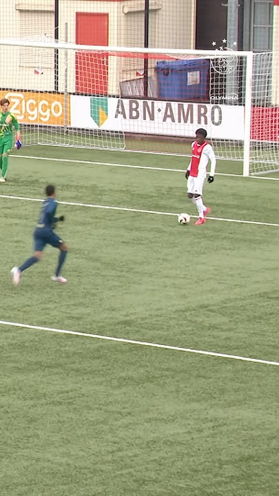 How Ajax play football, even in the U15s! 🖇️ - YouTube