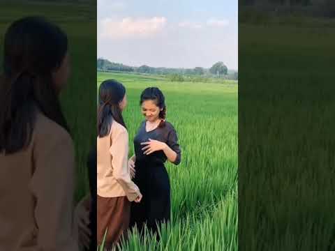 2 CEWEK INI NEKAT BERBUAT DI TENGAH SAWAH😡 #shorts #short