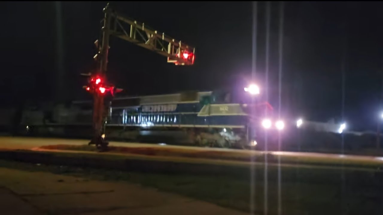 LSRC 6432 & CSX 557 Southbound Bridgeport Grain Freight? - YouTube