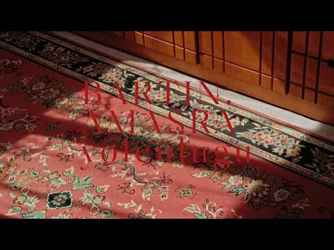 beyaz şapkalı otlar