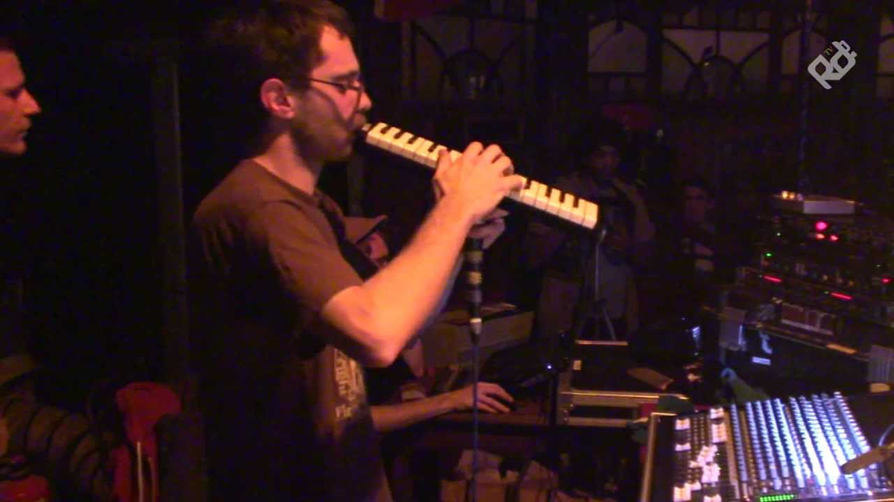 On the Dub again #5 - WEEDING DUB Live part.3 - Melodica time! - YouTube