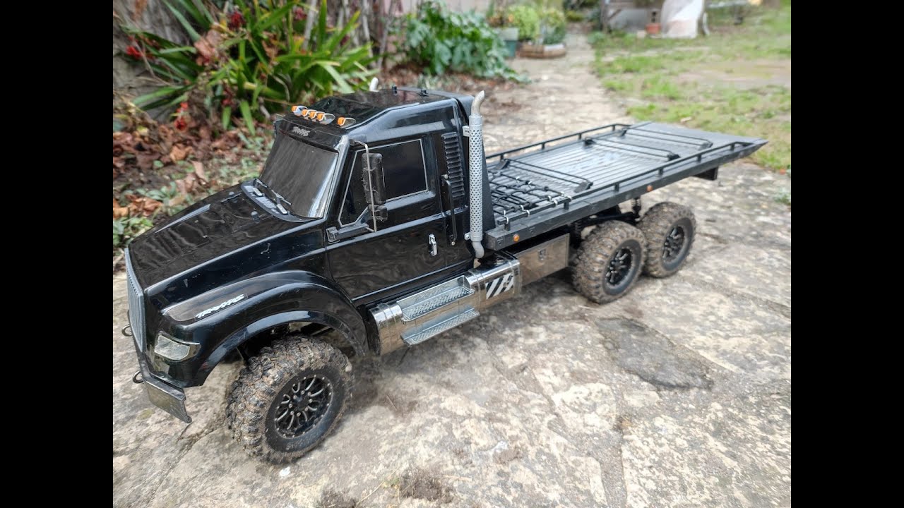 Test du Traxxas TRX6 Hauler en 4 roues directrices. 4 wheels steering ...