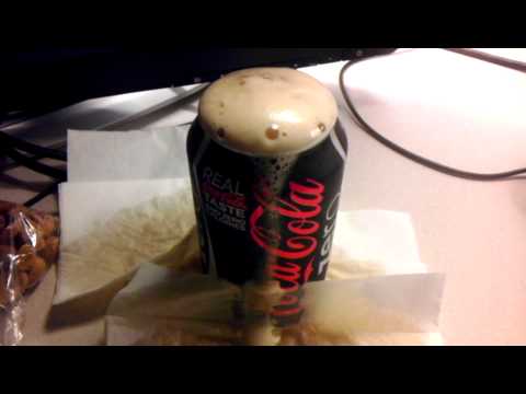 Slowly fizzing coke zero - YouTube