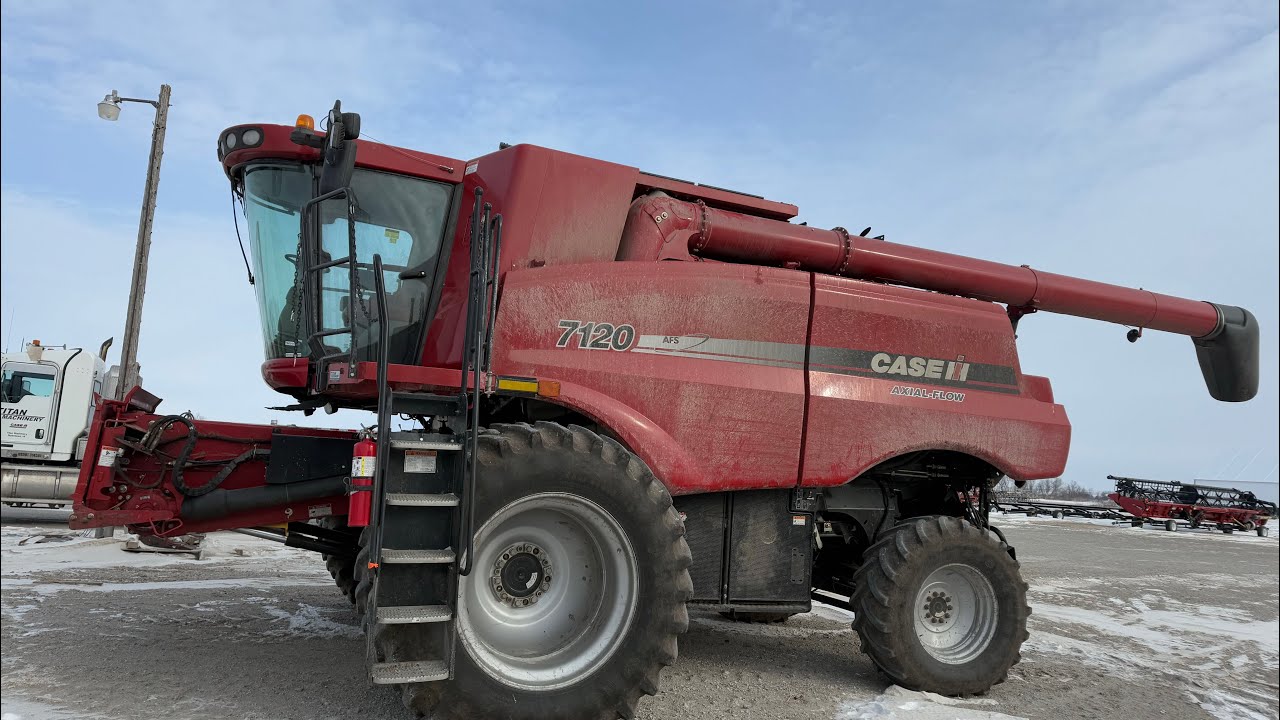 Case IH 7120 2011 - YouTube
