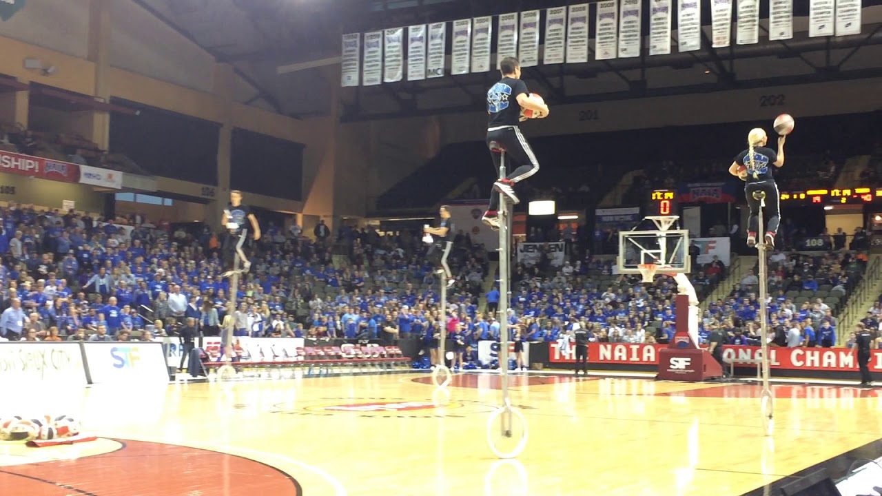 Bruce Crevier and his Champions Forever family entertain in Sioux City ...