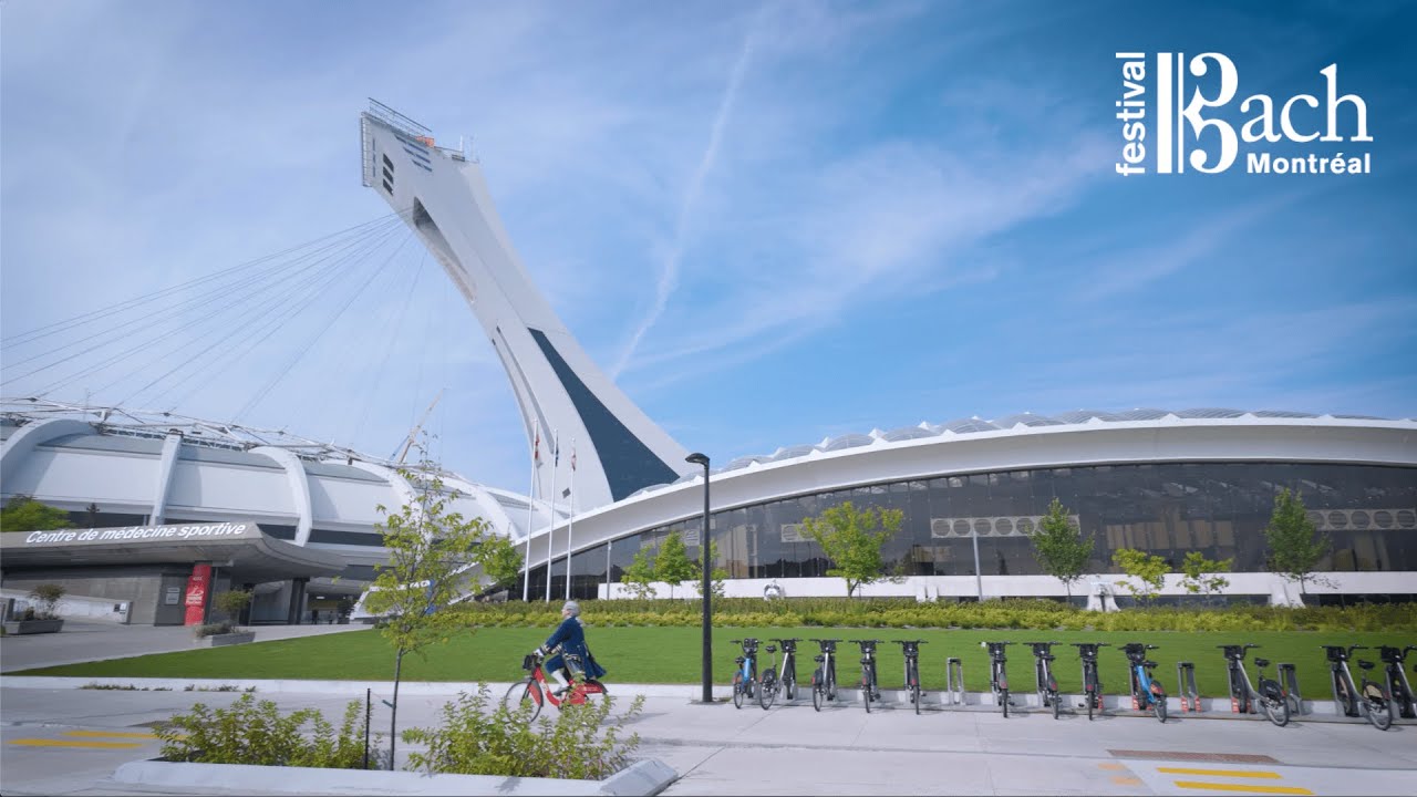 Devinez qui arrive à Montréal ? Guess who's in town? 👀 - YouTube