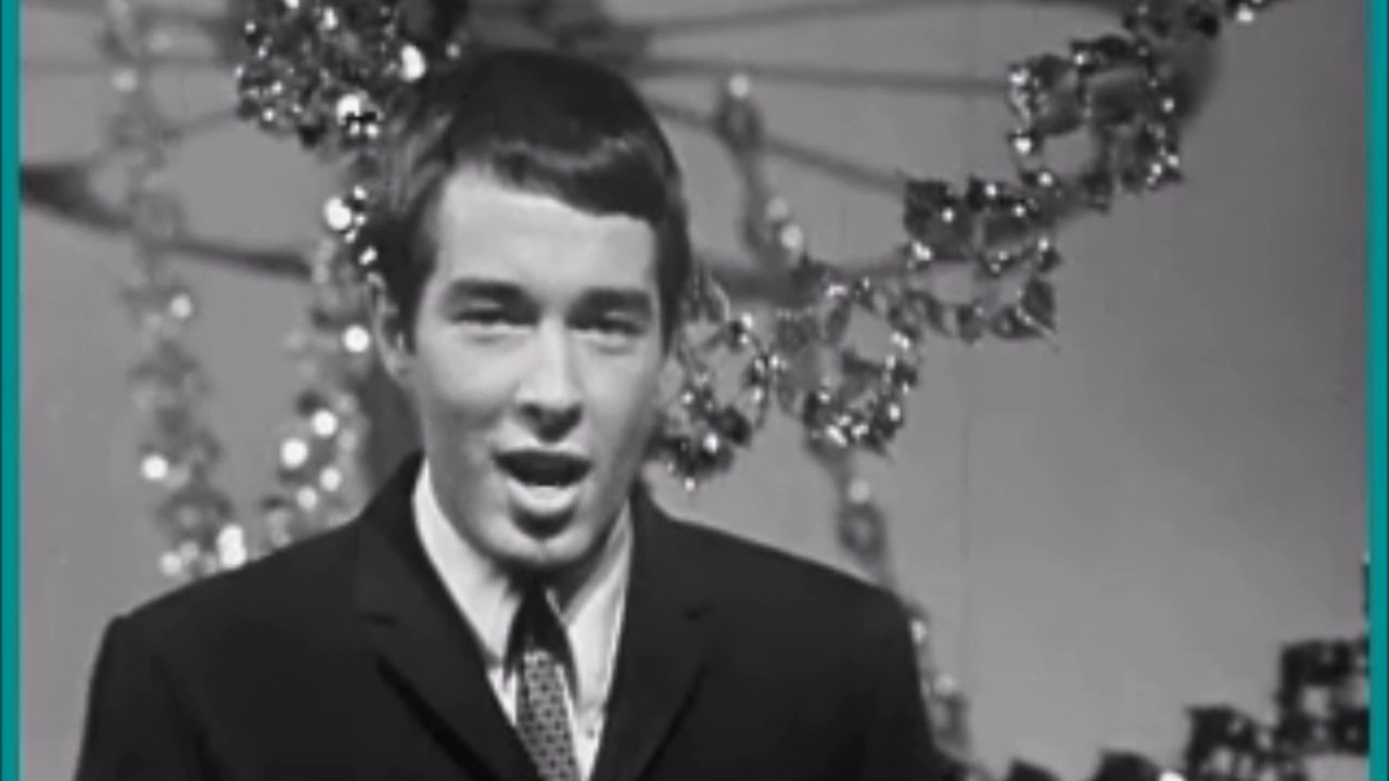 Bryan Davies ♥ I'm Looking Through You ♫ - YouTube