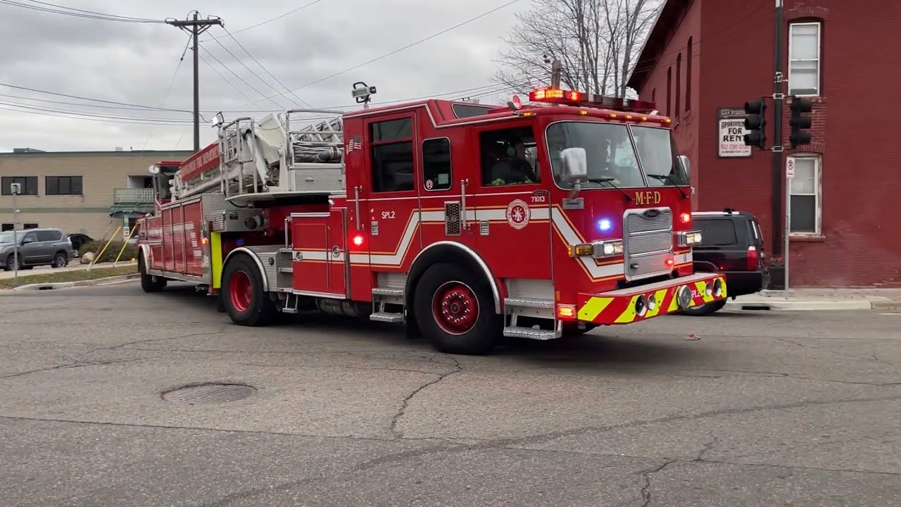 Minneapolis Engine 4, Ladder 4 & Chief 4 Responding - YouTube
