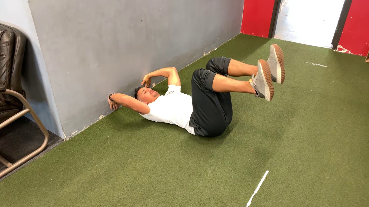 Hand to Wall Dead Bug - YouTube