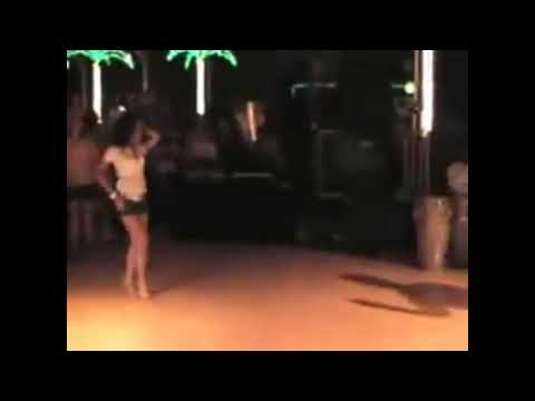 Танец бачата под музыку - mene gel ...