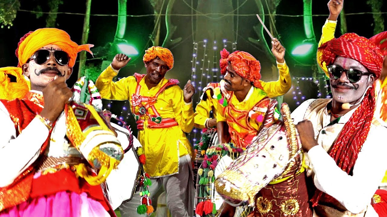दल दल घोड़ी ये शानदार नाच नहीं देखा होगा | Bundeli Festival | ढपला ...