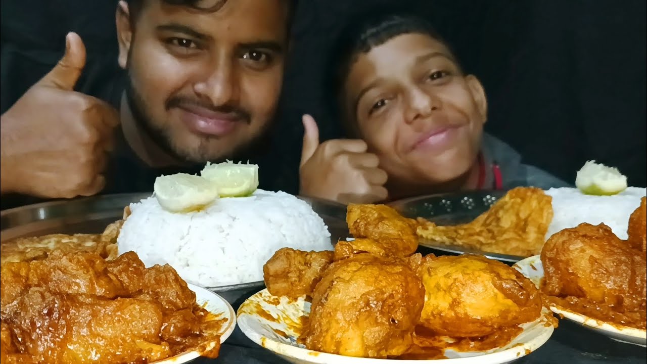 AMAR EATING SHOW - EGG OMELETTE. CHICKEN CURRY. CHICKEN LEG PIECE AND ...