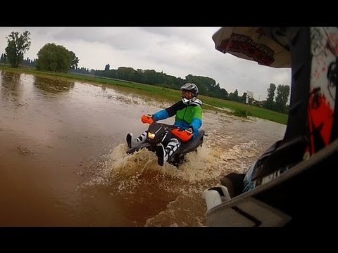 Deep water crossing FAIL - YouTube