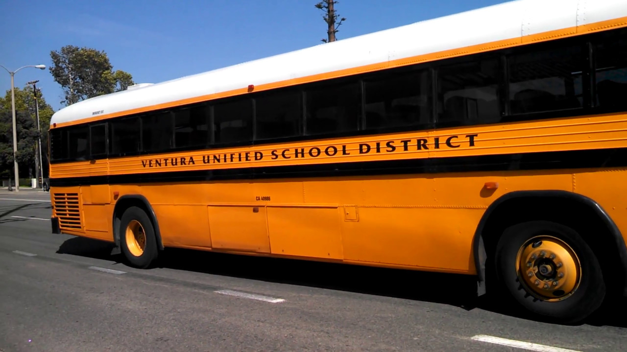 Crown supercoach series 2 bus 68 take off! - YouTube