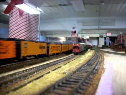 Train Meet with ATSF 3751 Reefer Train & NS SD70M-2 Mixed Freight at ...