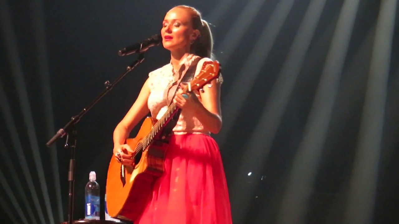 Jewel - Foolish Games live at the Brady Theater - Tulsa OK 11/27/2018 ...