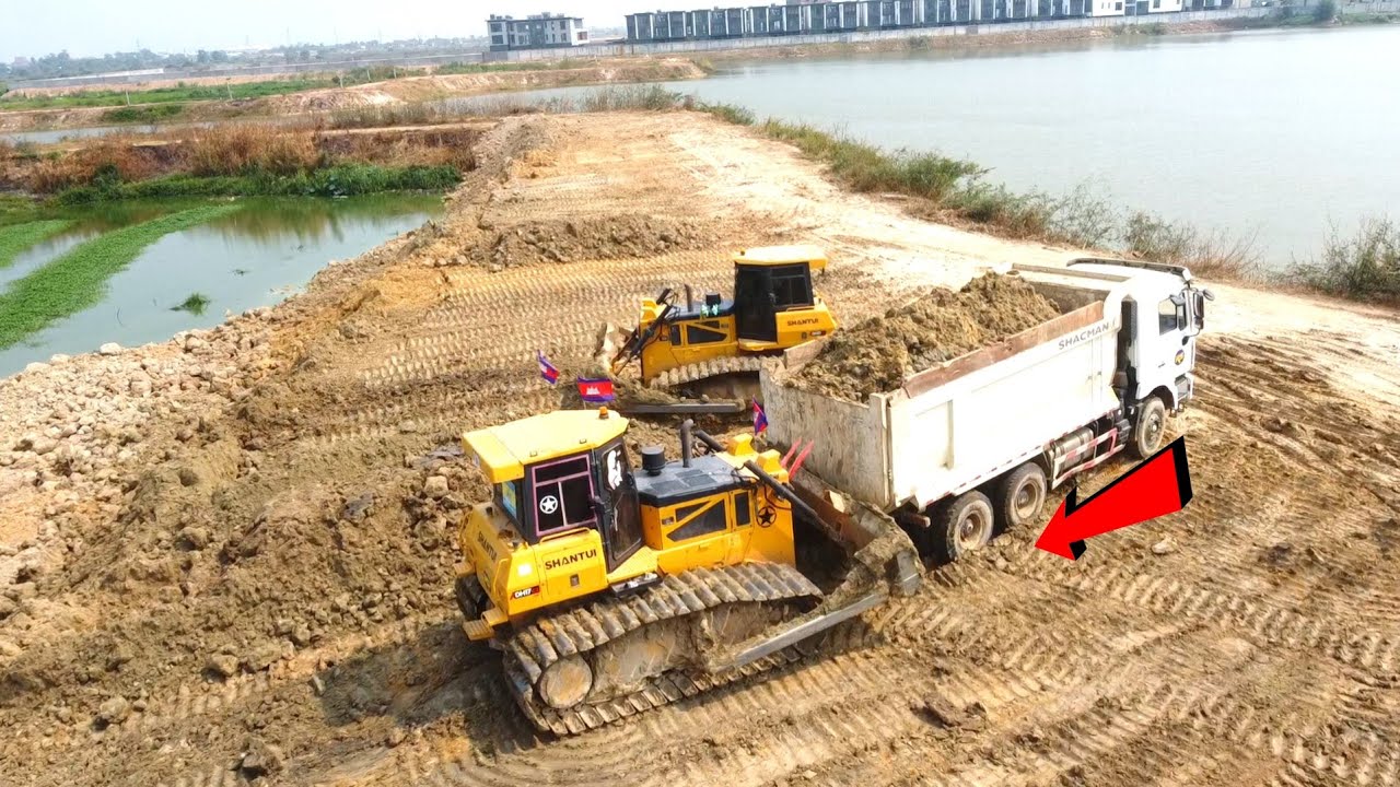 Part 3 Mighty Power Bulldozer SHANTUI DH17C2 pushing dirt and Heavy ...
