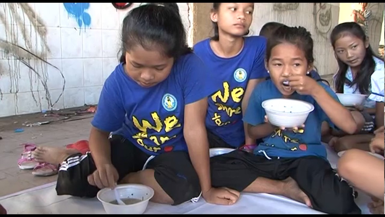 20151110 - The 30th Mengly J Quach Food Banking - YouTube