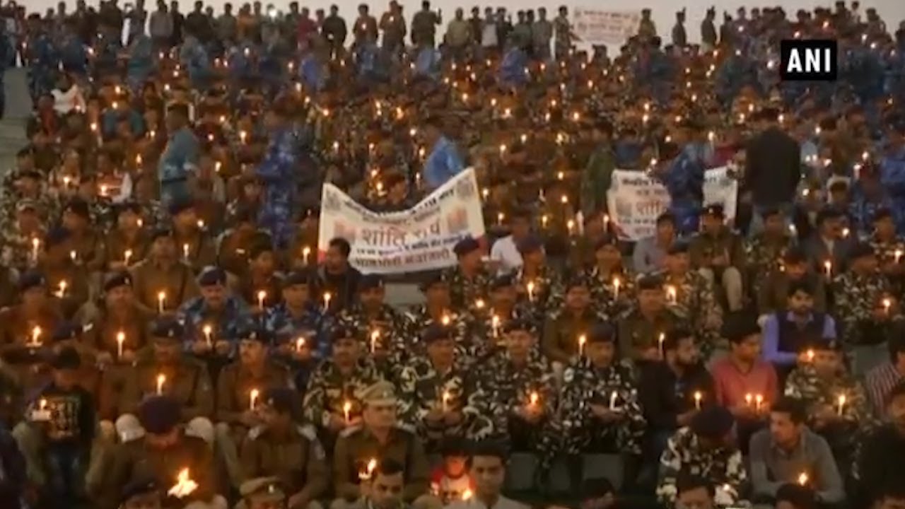 Pulwama attack: CRPF officers hold candle march in MP’s Bhopal - YouTube