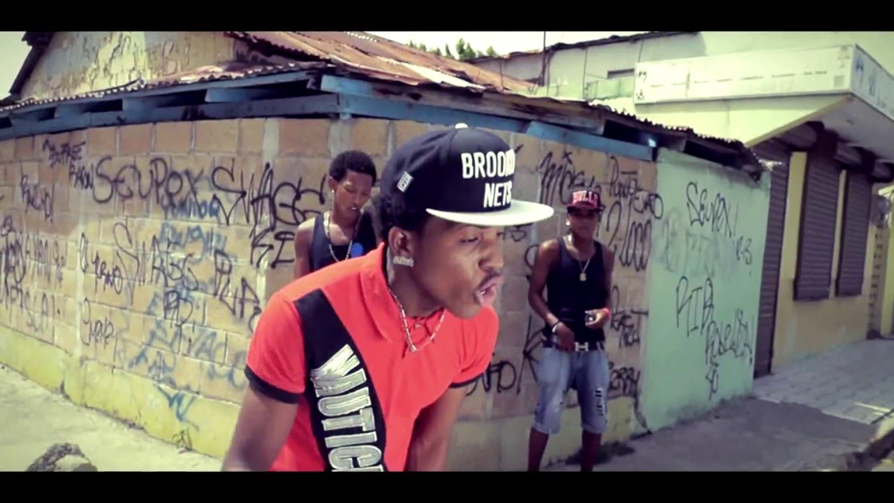 El Perfect Ft Micky-G - 2 Loco (Official Video) Dir By Randú Filmz ...