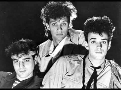Soda Stereo, Grandes Éxitos (Parte I) - YouTube
