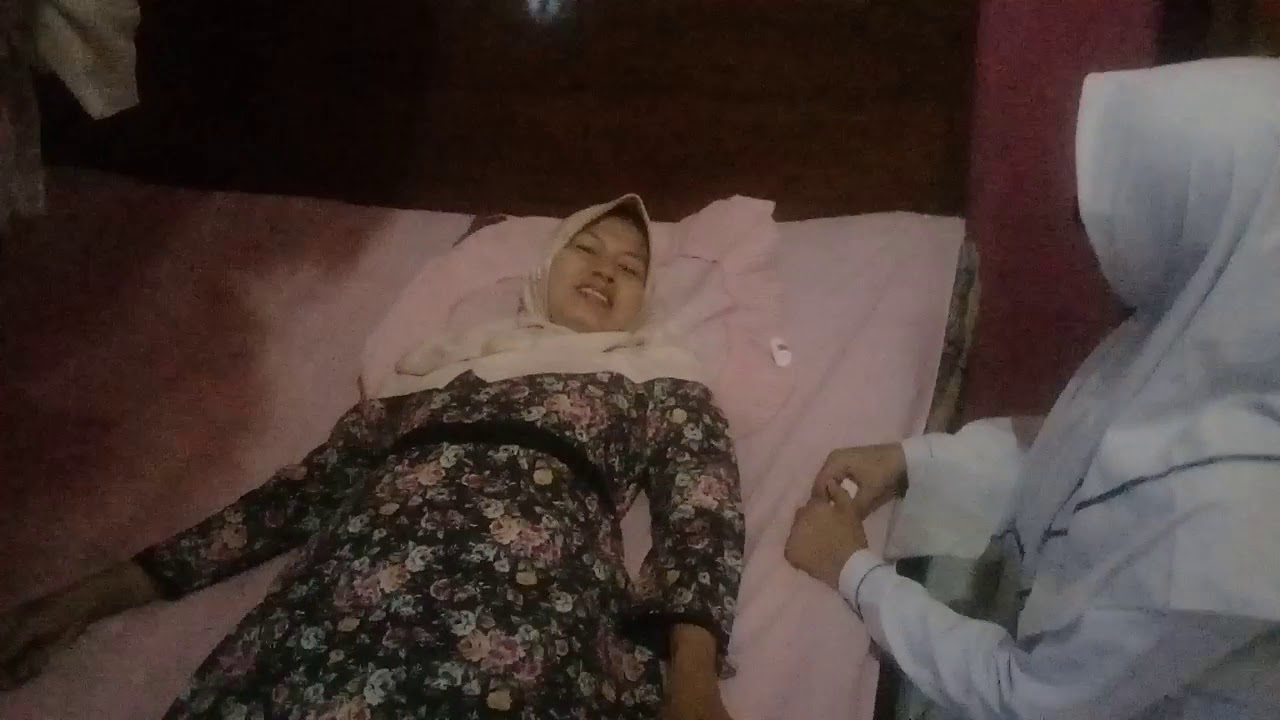 Vita Dwi Febriyanti (Komunikasi Terapeutik Pada Usia Anak) - YouTube