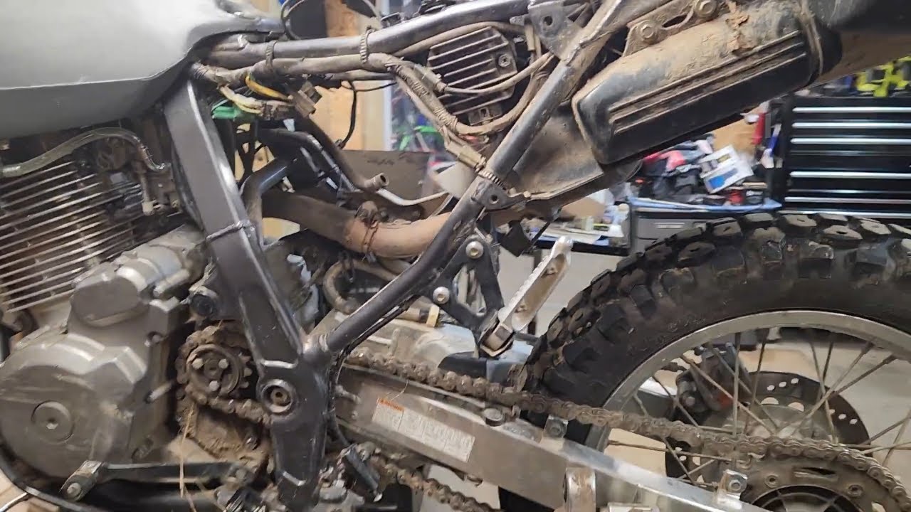 Remove a Suzuki DR650 Shock the easy way! - YouTube