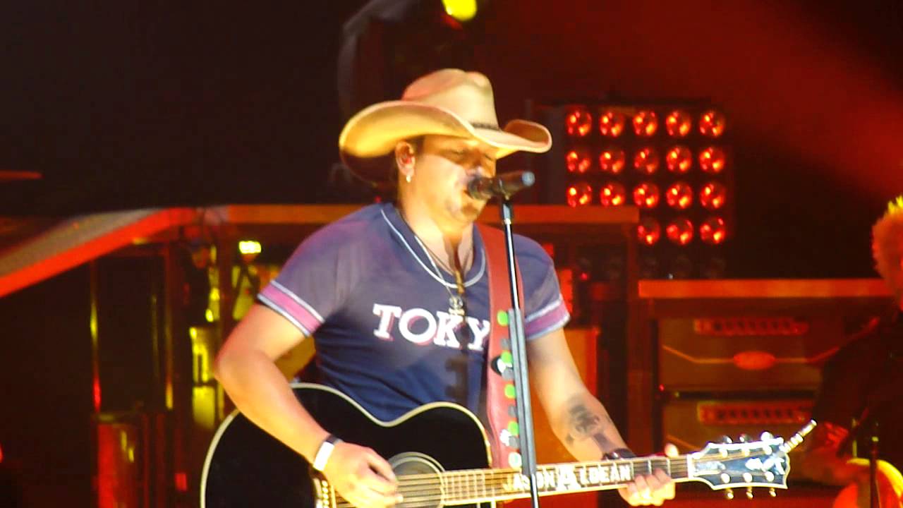 Jason Aldean- amarillo sky (Live) - YouTube