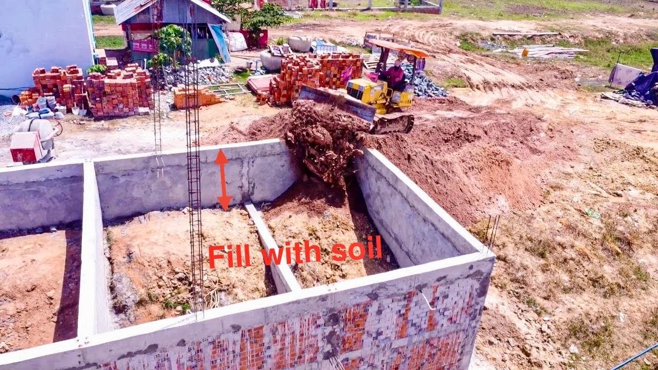 Videos Construction !!Fill the land In the foundation of a tall house ...