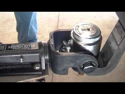 The early 5 tonne Hitch-Ezy coupling - YouTube