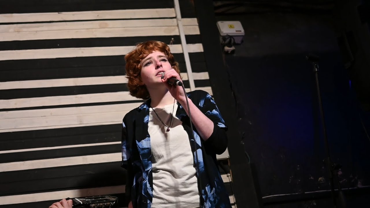 Fuentes de ortiz (cover) Abiiri y Mimi - YouTube